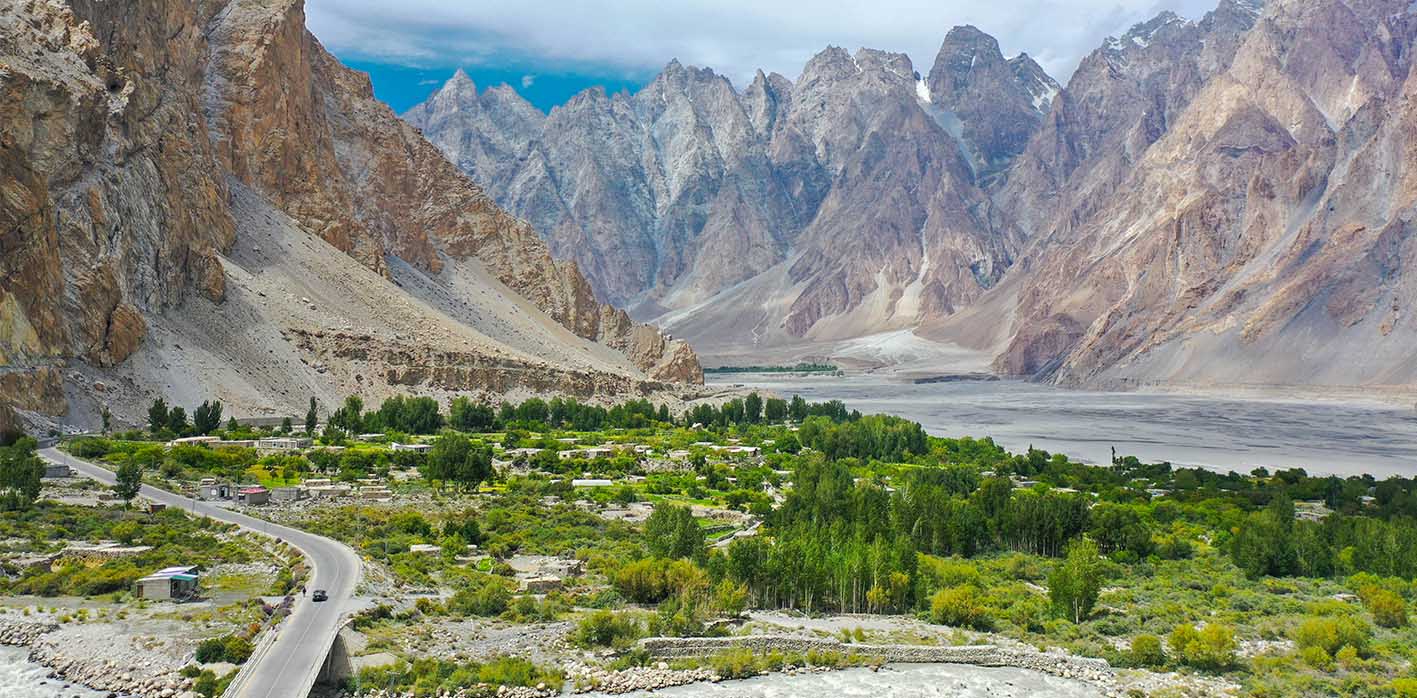 Exploring the Magnificent Silk Road and the Majestic Landscapes of ...